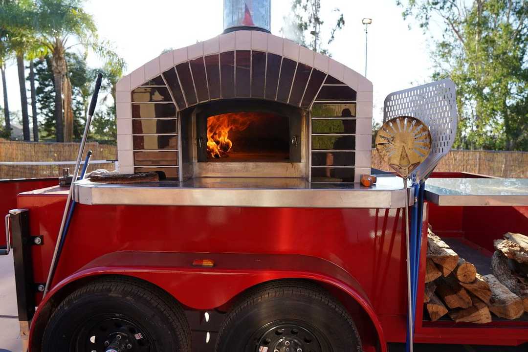 WOOD-FIRE CATERING | Long Island Mike's Pizza